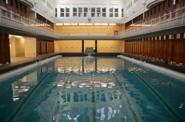 SAINT-JOSSE BATHS SWIMMING POOL - SWIM.BRUSSELS
